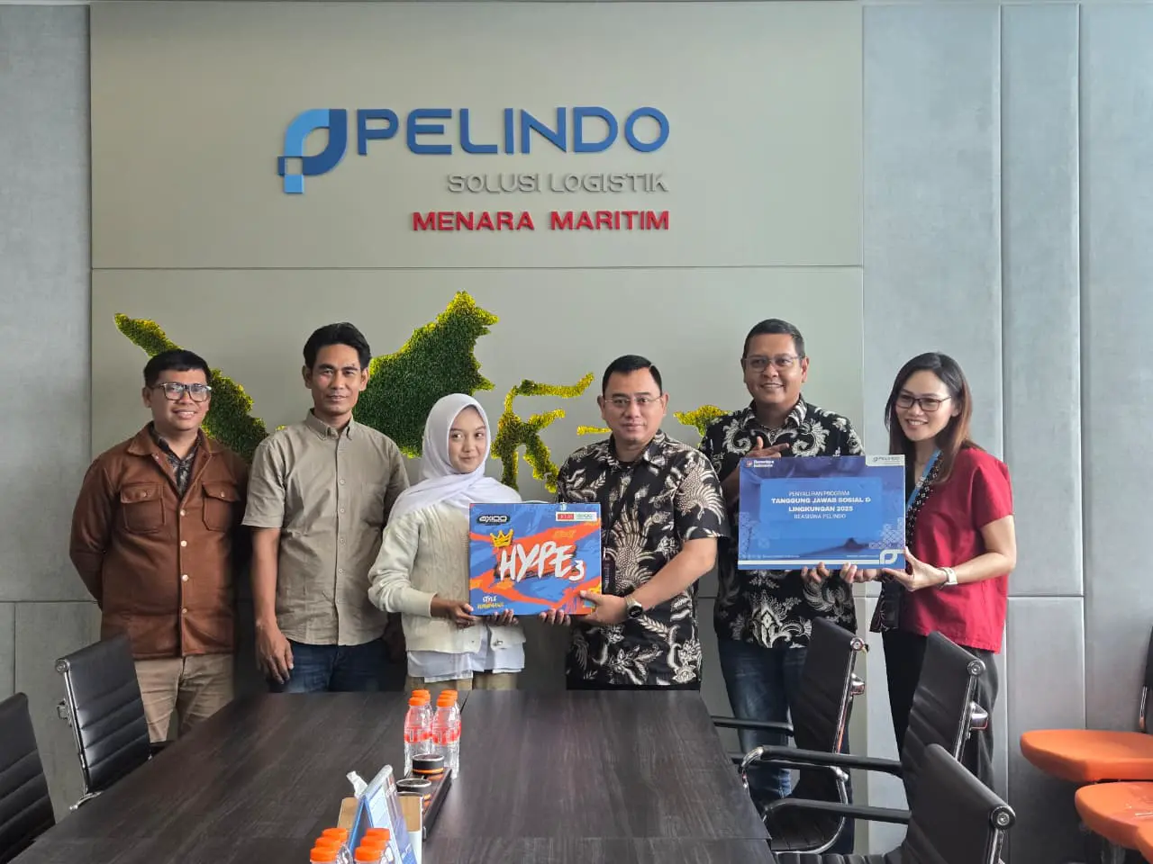 Komitmen PT MMI Perkuat Pendidikan Melalui Program TJSL Beasiswa Laptop